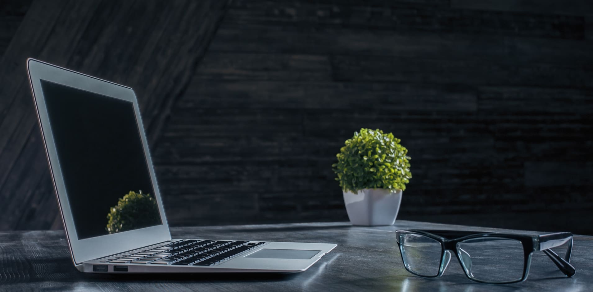 Eagle Web Solutions, call 01527 336305 | Eagle Web Solutions