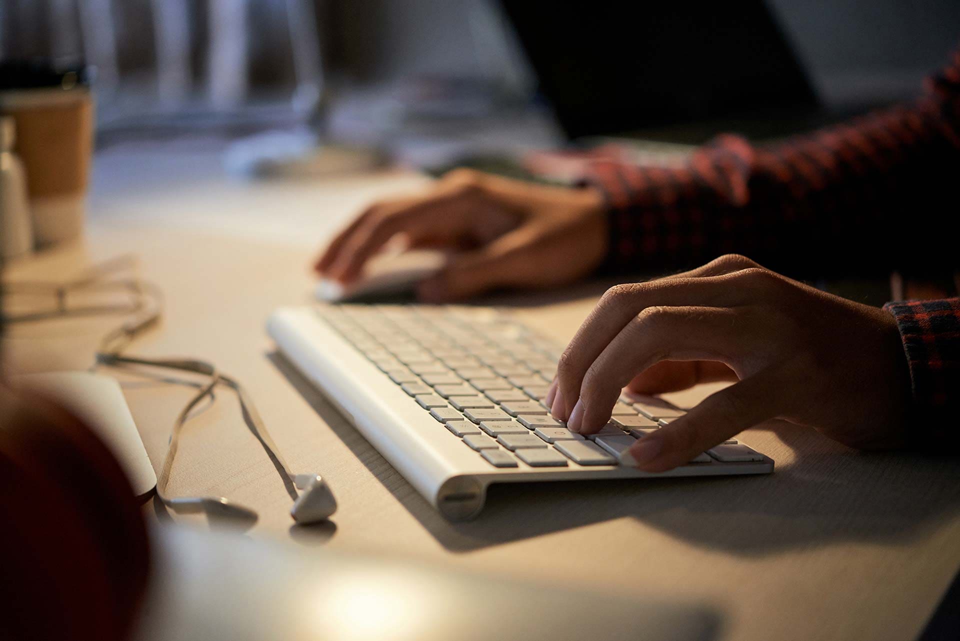 Articles & Blog Writing Services UK | content writers | Eagle Web Solutions